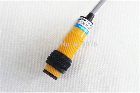 Amazon IndustrialField E3F DS10Y2 3 Diffuse Type M18 Three Wire AC