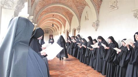 Monjas De Clausura La Odisea De Las 30 Religiosas Que Se Rompen La