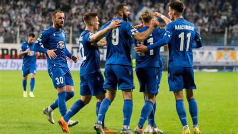 Lech Poznań Fiorentina Gdzie oglądać dzisiaj mecz Ligi Konferencji