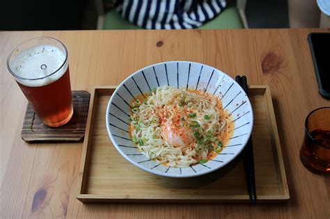 台中8豆珈琲純白系咖啡館又來囉從中午來吃飯就不想走的質感咖啡店 輕旅行