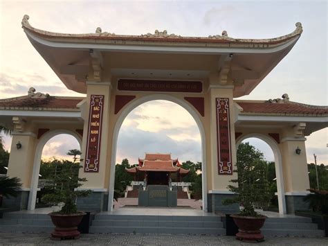 Đền thờ Bác Hồ Cà Mau Khám Phá Vẻ Đẹp