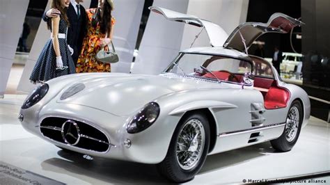 Mercedes Benz Slr Becomes World S Most Expensive Car Ever Sold At