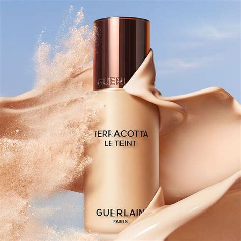 TERRACOTTA LE TEINT 24H WEAR NO TRANSFER NATURAL GLOW PERFECTING