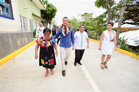 En Tuxtla Gutiérrez Rutilio Escandón inaugura calles de la colonia