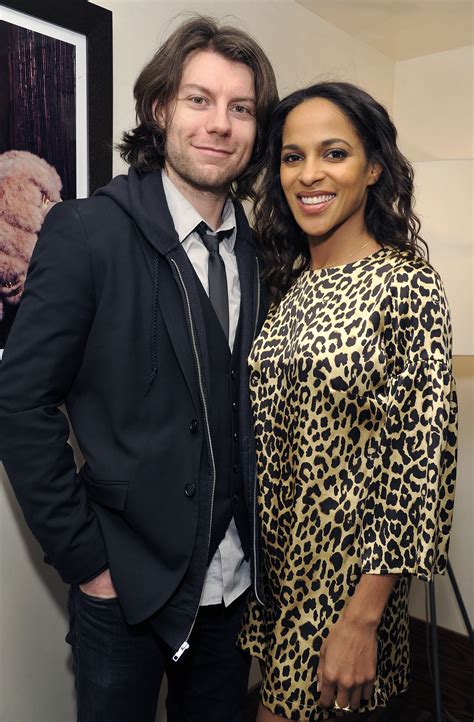 Does Patrick Fugit Have A Wife Jenny Del Rosario Is The Actor S
