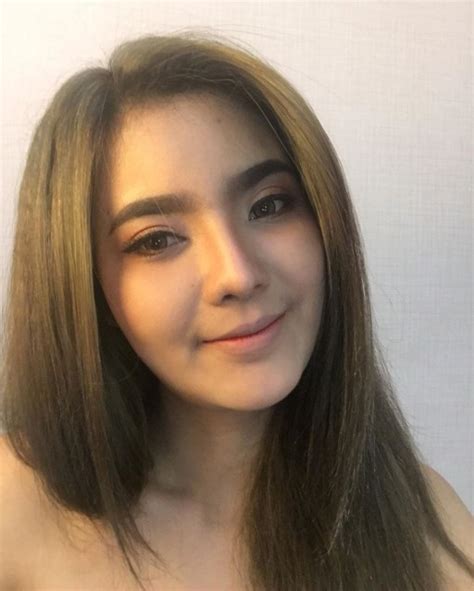 Yanisa Samohom Instagram Girl Thai Girl Sex Asian Girl Asian Girl Girl Big Big Tits Influencers