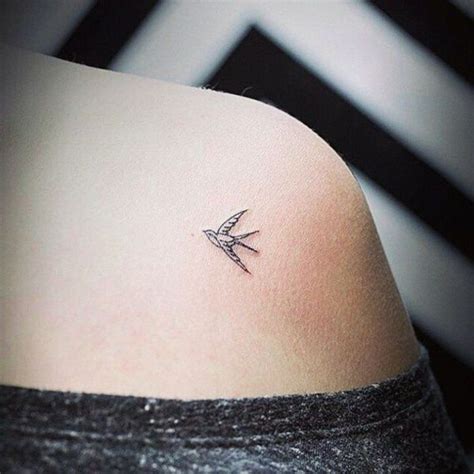 Geometrically Gorgeous Minimalist Tattoo Ideas K Z D Vmeleri