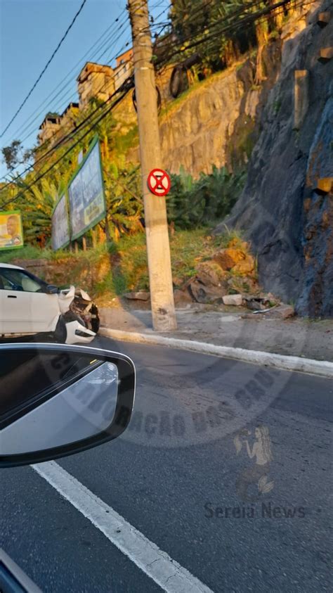No Forte S O Jo O Motorista Perde O Controle Do Carro E Bate Em Poste