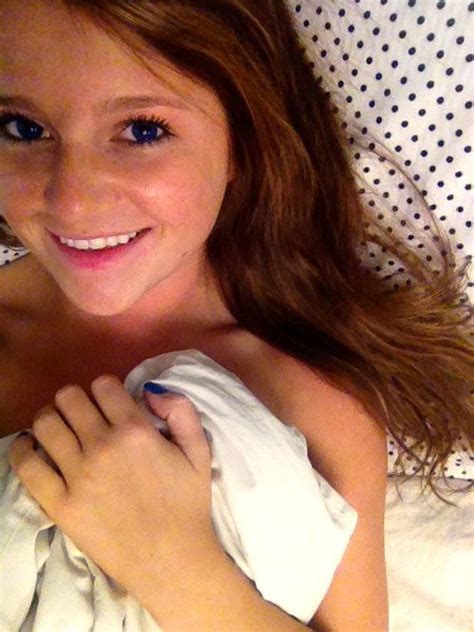 Nude Girl Lying In Grass Xxx Porn