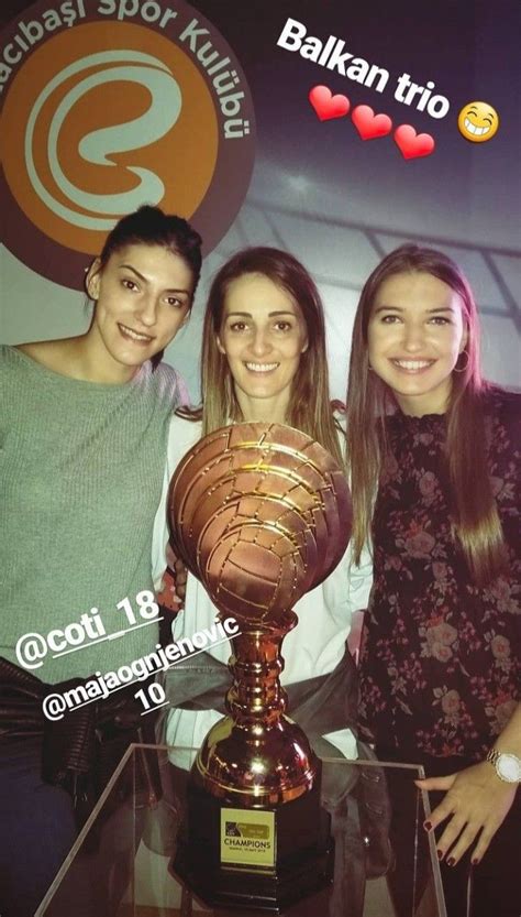 Meliha Ismailo Lu Maja Ognjenovic And Tijana Boskovic Voleybol Kad N
