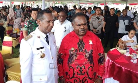 Pemerintah Kabupaten Asmat Papua Indonesia Bupati Elisa Dan