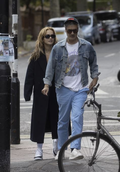 Rita Ora and fiancé Taika Waititi move back to Britain ahead of glitzy