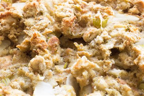 How To Make The Perfect Handmade Turkey Dressing For A Memorable