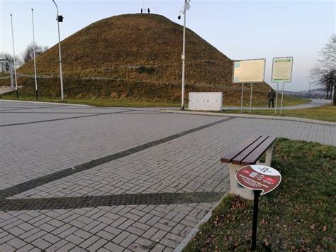 Piekary L Skie Historia Kopca Wyzwolenia Na Smartfonie Piekary