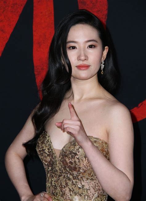 Yifei Liu Yifei Cc Nude Leaks Photo 25 TheFappening