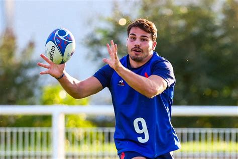 Coupe Du Monde 2023 Antoine Dupont Se Teste Avec Un Casque Pour