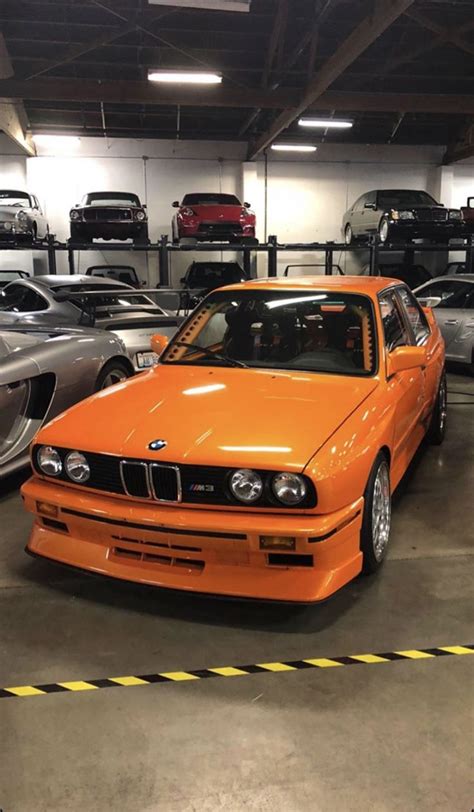 Pingl Par Hrqshayna Sur Reine D Abeilles Voiture Bmw Bmw Classique