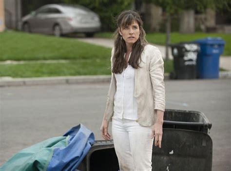 Amanda Peet Topless On TV Nobody Looks Better Raves Sarah Paulson