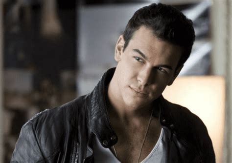Mario Casas publicó una foto donde luce irreconocible
