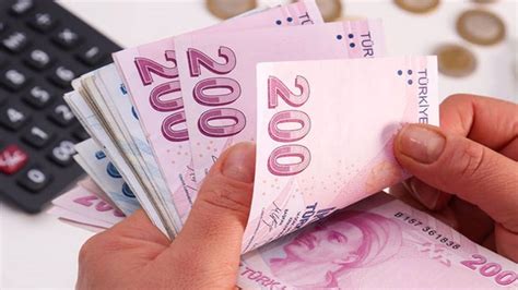Maaş alan emekliye 15 000 TL ödeme Duyan o bankaya koşuyor