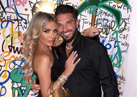 Manon Marsault se confie sur sa thérapie de couple avec Julien Tanti