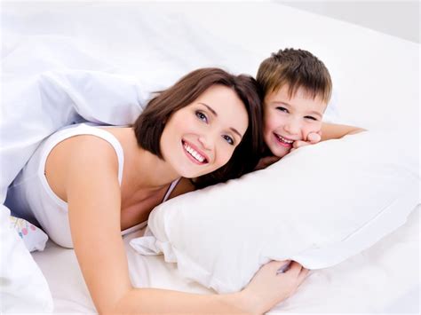 96 000 Mother Son Bed Pictures