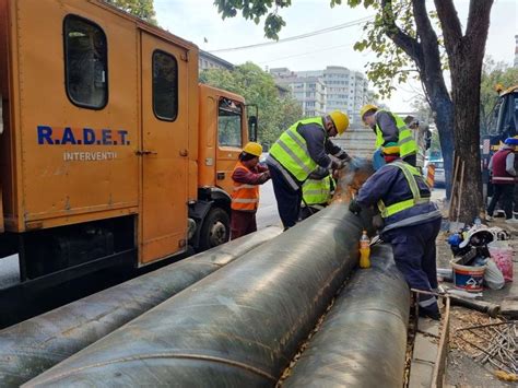 Peste 1 100 de blocuri din sectorul 4 fără apă caldă și căldură din