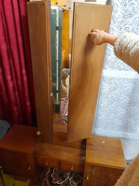 Stara toaletka z lustrami składanymi Sędziszów OLX pl