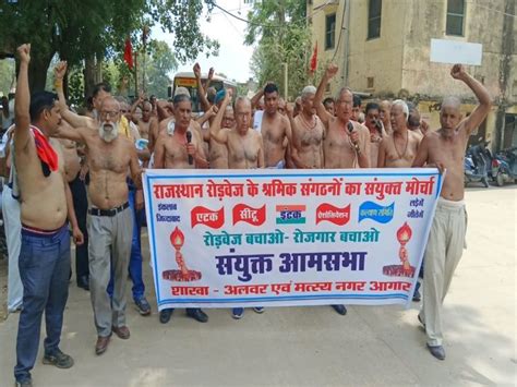 half naked performance after retirement रटयरमट क बद अरदधनगन