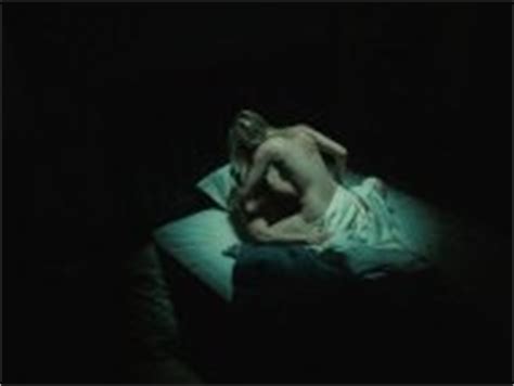 Alona Tal Desnuda En Hand Of God