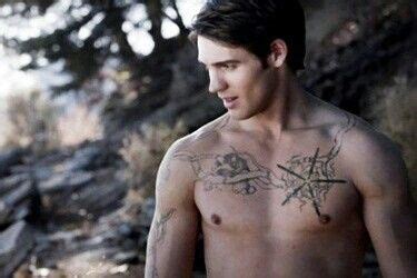 Vampire Hunter Jeremy Gilbert The Vampire Diaries Steven Mcqueen