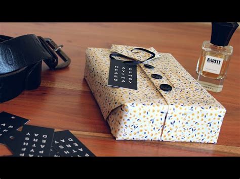 Arriba 63 Imagen Como Envolver Ropa Para Regalo Abzlocal Mx