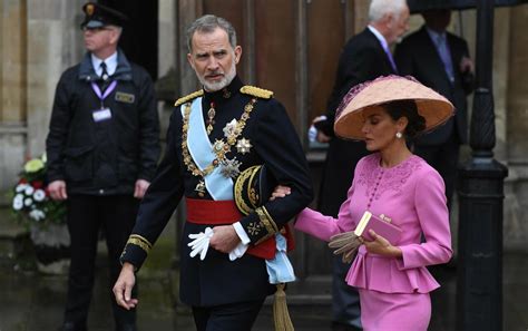 Re Carlo Incoronazione Pagelle Look Katy Perry Bon Ton Letizia