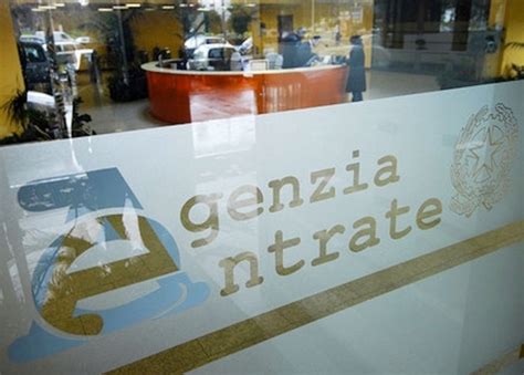 Corruzione Arresti AllAgenzia Delle Entrate 2 In Manette FarodiRoma