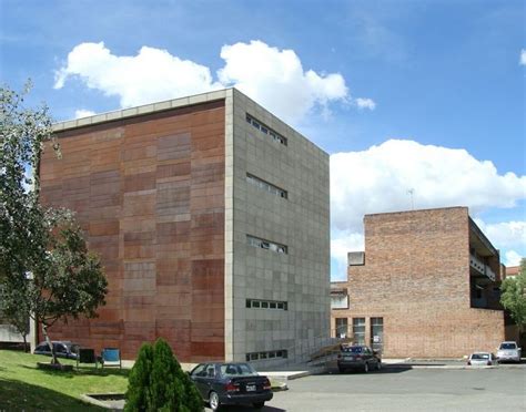 Postgraduate Building Faculty Of Architecture And Urbanism