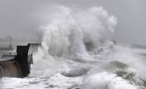 En direct La tempête Ciara se déchaîne sur le Nord Ouest de l Europe