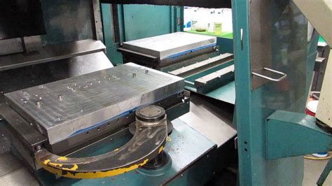 Matsuura Ra Iif Cnc Vertical Machining Center With Pallet Changer Youtube