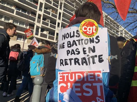 Manif du 7 février à Lille top 10 des pancartes les plus marquantes