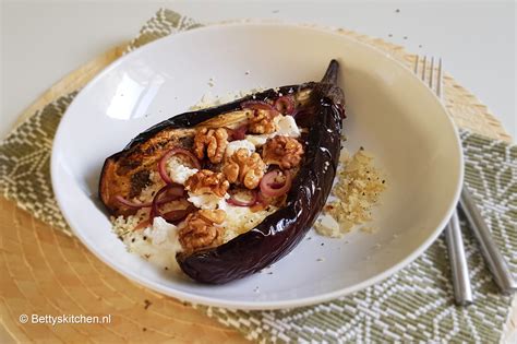 Gepofte Aubergine Met Geitenkaas Recept Betty S Kitchen