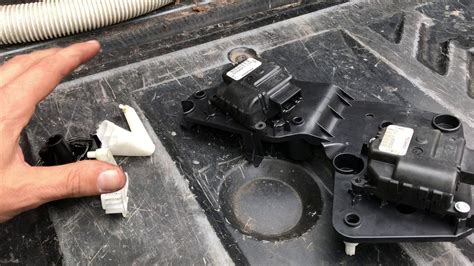 Jeep Blend Door Actuator Replacement