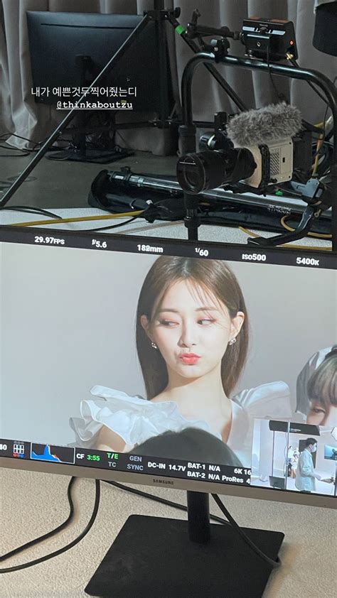 misa ᴗ on Twitter Jihyos IG story update with Tzuyu But I took