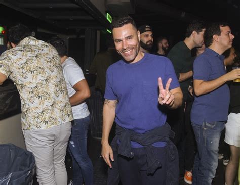 Tiago Abravanel Recebe Time De Ex BBBs No Baile Do Abrava Quanto Amor