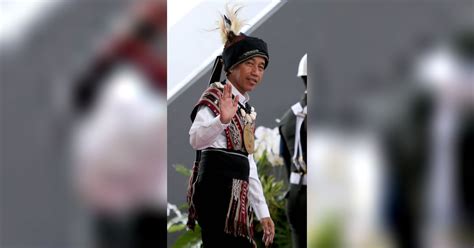 FOTO Makna Dan Filosofi Baju Adat Tanimbar Yang Dipakai Jokowi Di