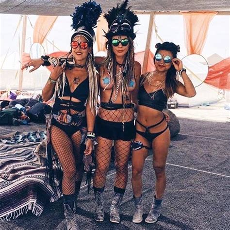 38 Likes 4 Comments Sequinsass Sequinsass On Instagram If This Isnt Outfit Goals T