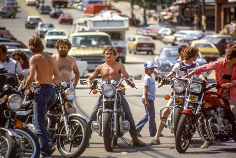 Sunny Photographs That Show Just How Far Out Beach Life Was In 70s