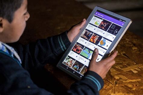 Tecnología portátil permite acceso a contenido digital en comunidades