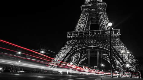 Eiffel Tower Black And White Photo Eiffel Tower Wallpapers Wallpaper