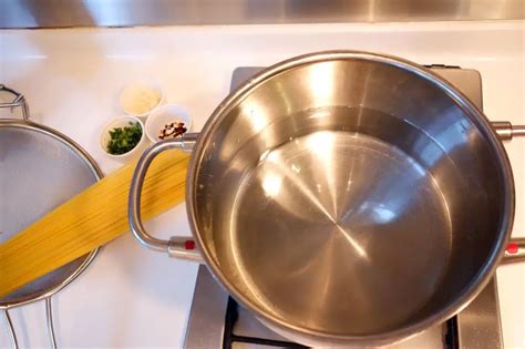 Spaghetti Alle Vongole Bear Naked Food