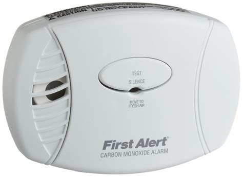 First Alert CO605 Carbon Monoxide Plug In Alarm With Battery Backup