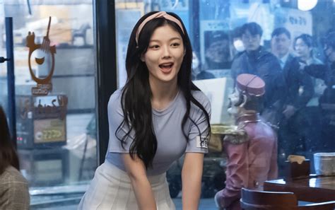 Profil Dan Fakta Kim Yoo Jung Pemeran Jung Saet Byul Di Backstreet